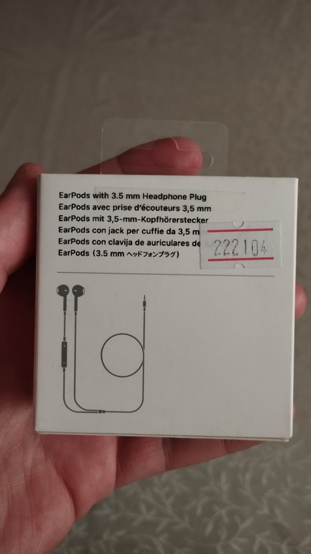 Продается наушник для  Iphone!