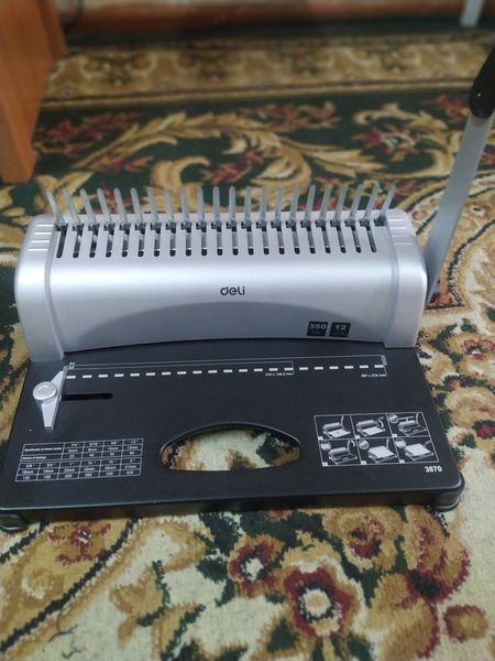 Printer, qogʻoz maydalagich(cutter) va kitob chiqaruvchi aparat