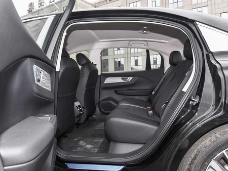 Hongqi EQM5 500 km kredit