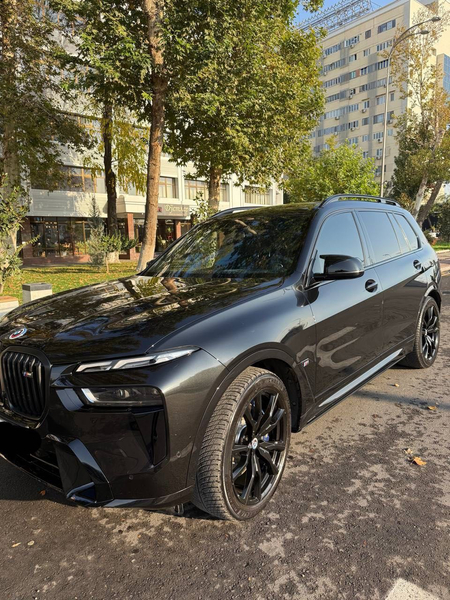 Bmw x7 M60i 2023