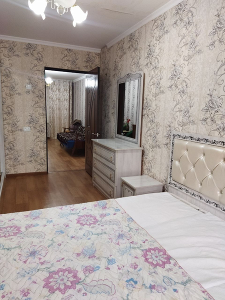 Сдаётся 2в3комнатная квартира! Максим Горький, ор-р: Гос.Саёхат, Makro