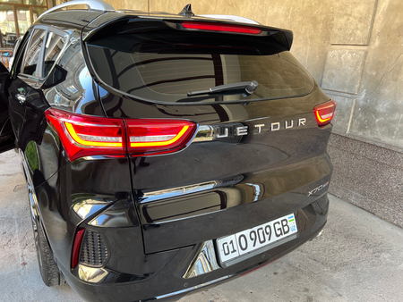 Jetour X70 restailinig versiyasi