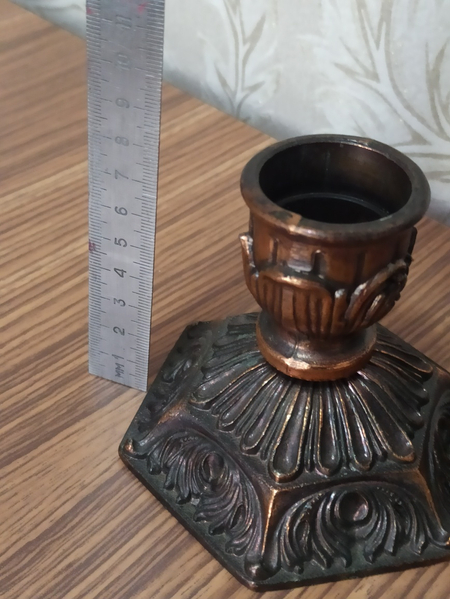 Подсвечники под медь.Пара70т.
