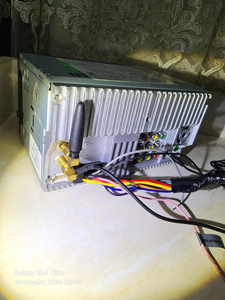 JB.lab.  A700.   Wi-Fi