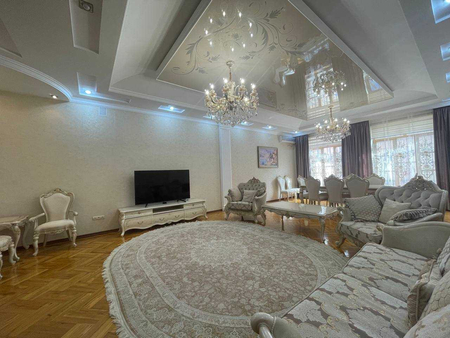 Продаётся дом 5,7 сот. в Яккасарайском районе J2127