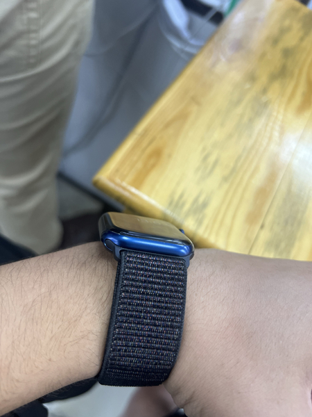 iwatch 6 sotiladi 44mm