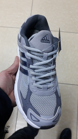Adidas  response clочень хорошо удобная качественная