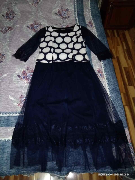 Продам женские платья по 50 тыс