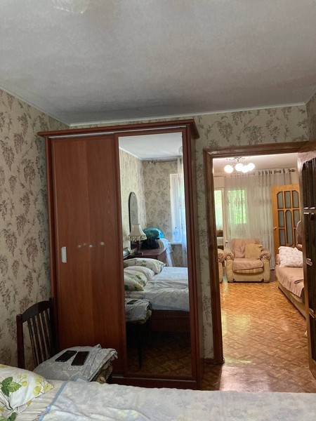 Продается кирпичный 2х ком рядом Парус