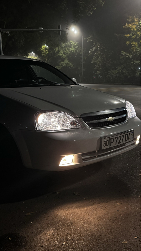 Продаю Lacetti 1.8