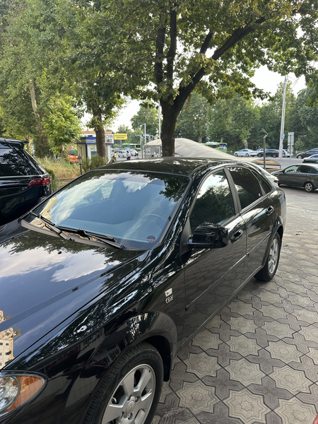 Lacetti Jentra 2023 Qora Gbo Srochna
