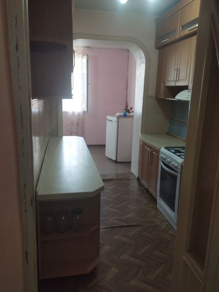 Метро Хамза 2 ком 3/6 Балкон продается