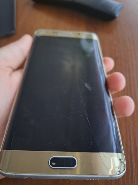 Samsung galaxy S6 edge +