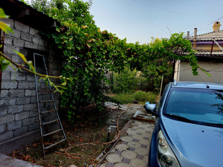 Продам свой дом, участок 2,4 (квадрат) в авиагородке.