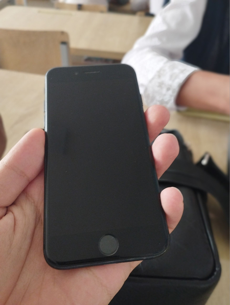 Iphone 7 sotiladi