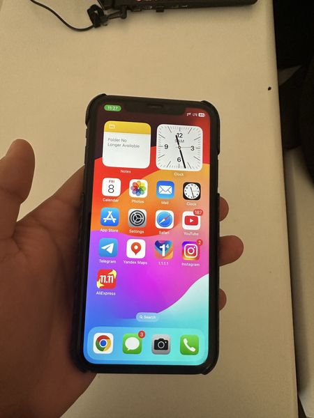Iphone 11 qora 128gb yomkst 74