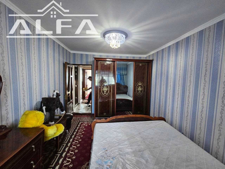 xonali 58m² 2-qavat sotiladi.