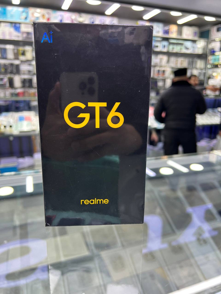 Realme GT6 hotirasi 16/512Gb