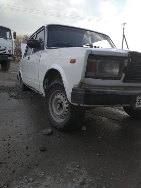 Vaz 21 07 idealni sastyanida metani bor bir zaprafka bn 200km DAN kupy