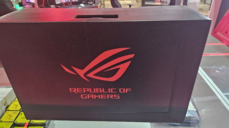 Asus ROG strix Scar 15 G533zw
