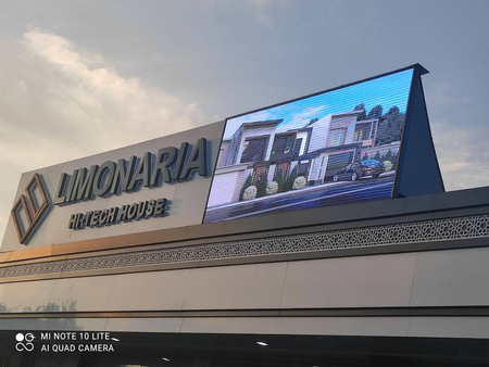 Led  екран с установкой с хорошим качеством