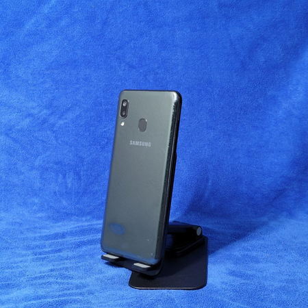 Samsung A20 sotiladi