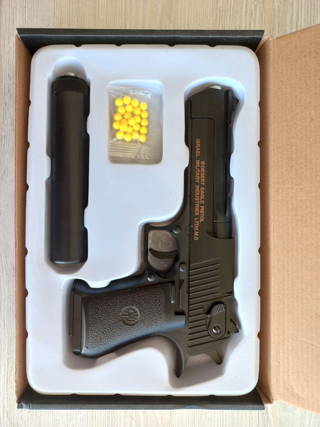 Металлические пистолеты игрушечние Desert Eagle и Glock Дигл глок