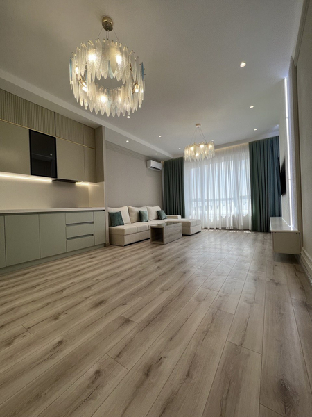 м Айбек NRG premium class новостройка 3/10/12 с новым евроремонтом