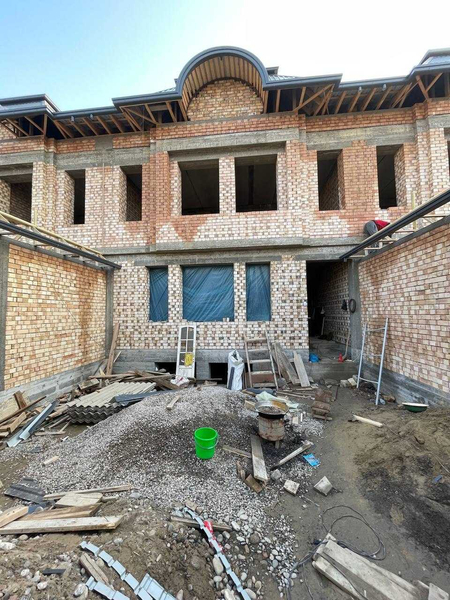 Sergeli tumani, Xonobod metroga yaqin joyda korobka 2 sotix hovli
