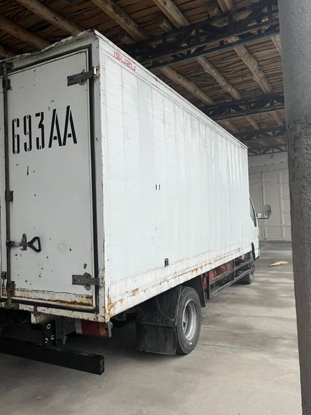 Isuzu 2009 Metan Narxi 23.000$ kami bor