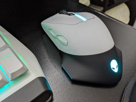 Alienware WIRED/WIRELESS Gaming Mouse - AW610M