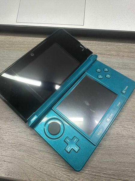 Продам Nintendo 3DS