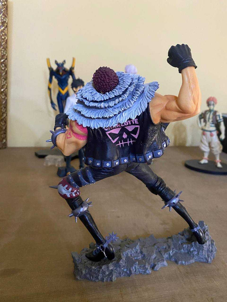 Шарлотта Катакури one piece аниме фигурка
