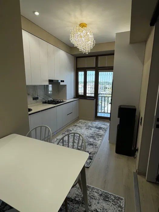 Продам квартиру с Евро ремонтом в новостройке ( К134 )