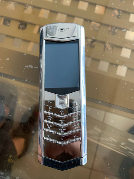 VERTU Signature в хорошем состаянии