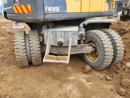Ekskavator volvo
