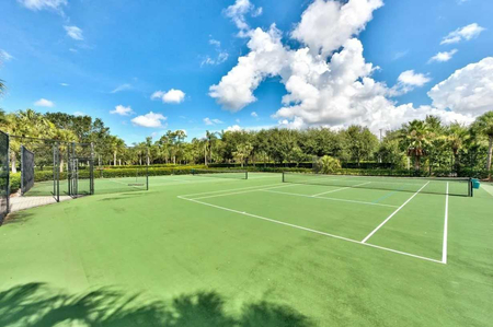 Havaskor/professional tennis maydonlari qurish xizmati. Теннисный корт