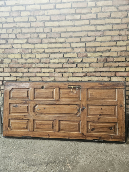 Продам Б.У. металлическую дверь