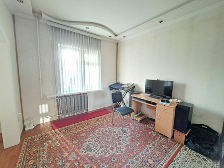 4/4/9. Спутник-16, Янгихает р-н (Сергели). Метро 800 м. Квартира 94 м²