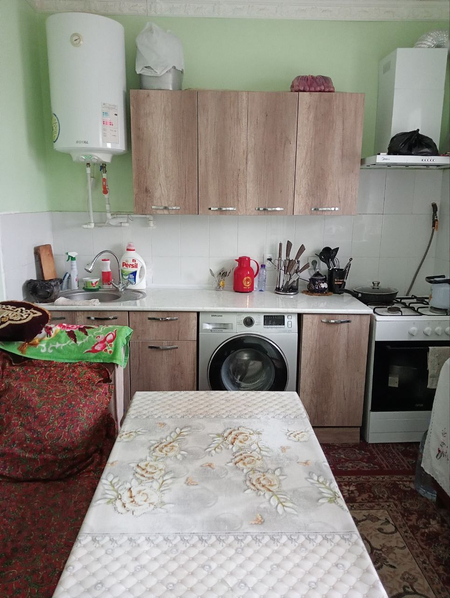 Toshkent shahri Yangi hayot tumanida xovli uy sotiladi