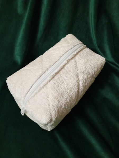 Косметичка салатовая из кожзама