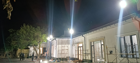 Projektor ustanovka