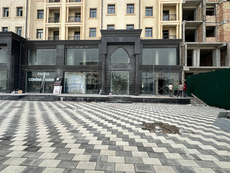 Аренда вдоль дороги под бутик магазин show room ор-р ул.Нурафшон