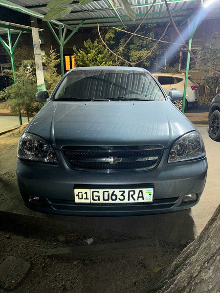 Продам Lacetti 1.8 дельфин , 3 позиция, АВТОМАТ 2010 года, 210к пробег
