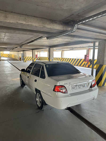 Nexia2    1,6  Mator 174.000 min yurgan idiyal bir qol moshina