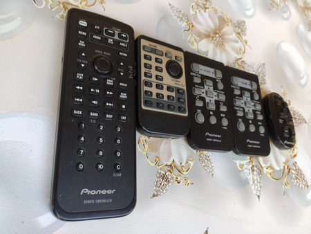 Pioneer pult sotiladi