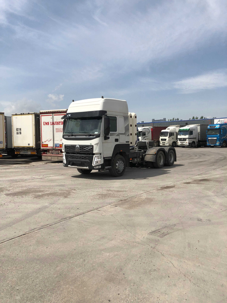 Sinotruk Howo V7X 6x4 газовый тягач ЭНГ АРЗОНИ