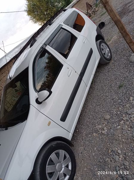 Lada largus miniven