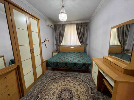 Сдается 4х ком.квартира в центре, метро Ойбек