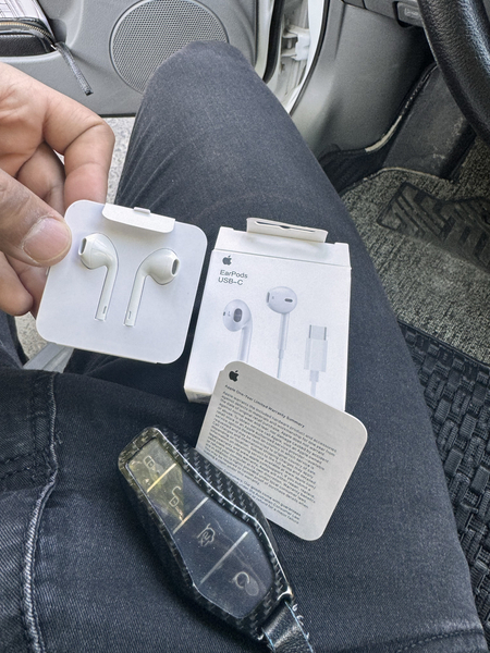 Продам наушники для Iphone